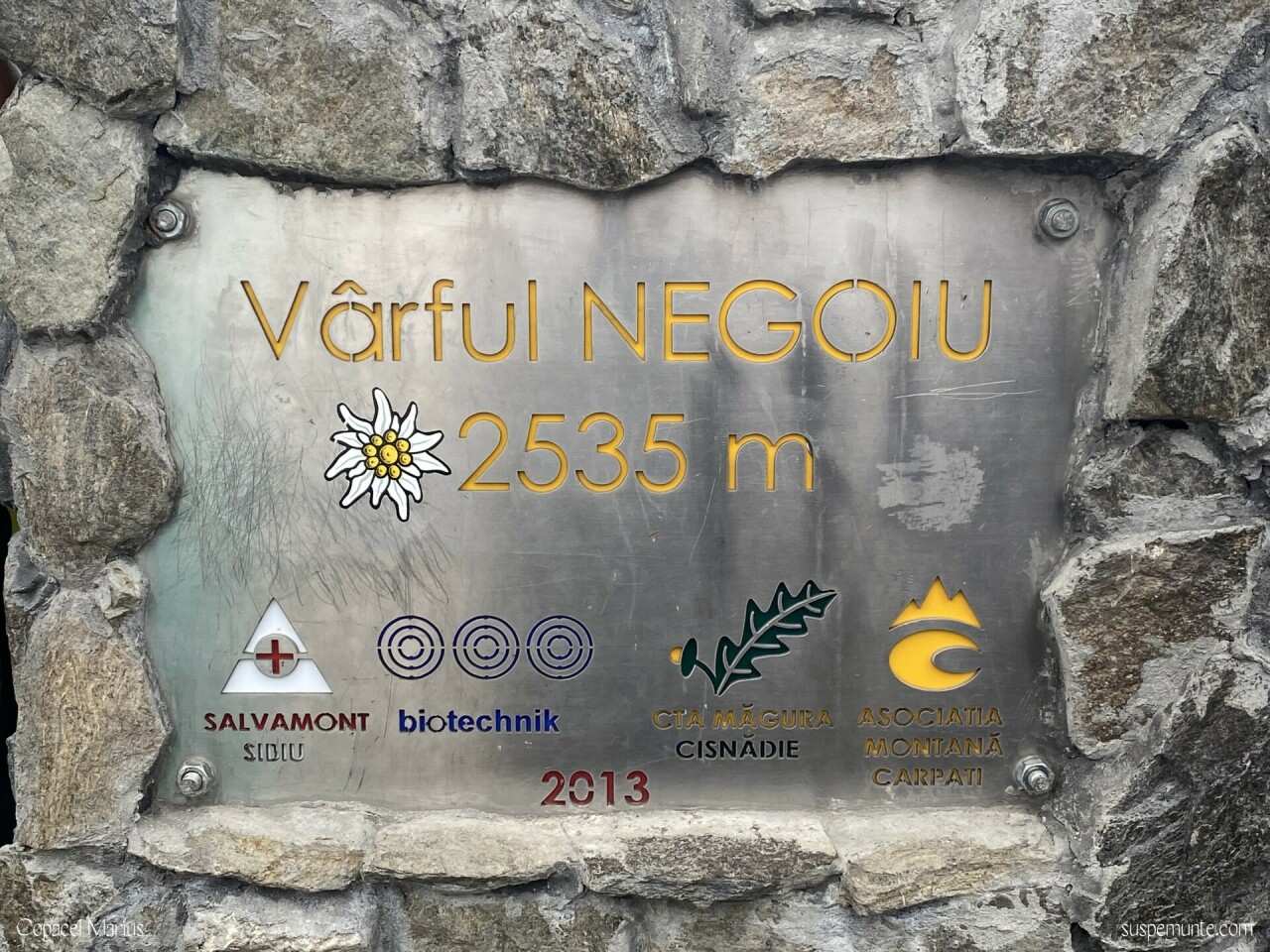 Traseu Piscul Negru - Vf. Negoiu: Piscul Negru - Lacul Caltun - Strunga ...